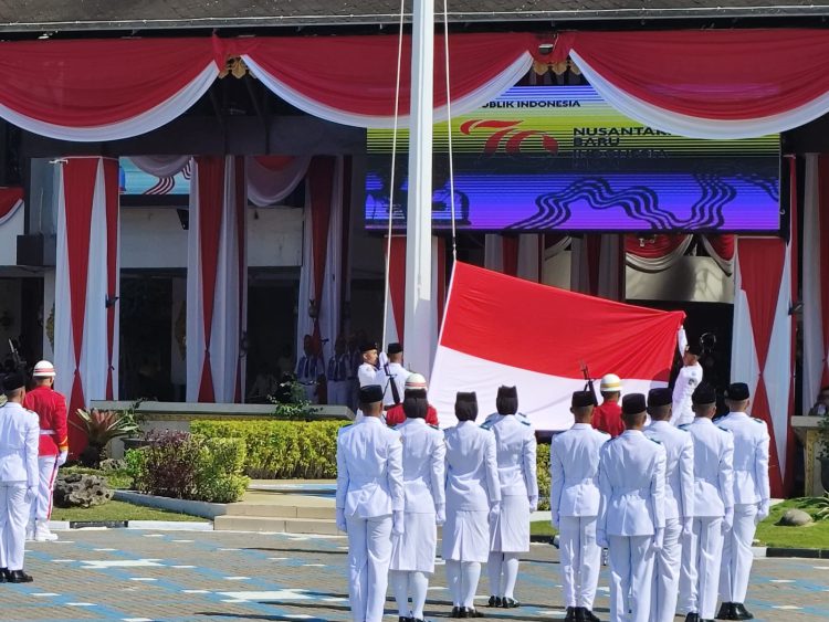 Pakaian Adat Nusantara Warnai Peringatan HUT RI Ke-79 di Balai Kota Banjarmasin - Klikkalsel.com