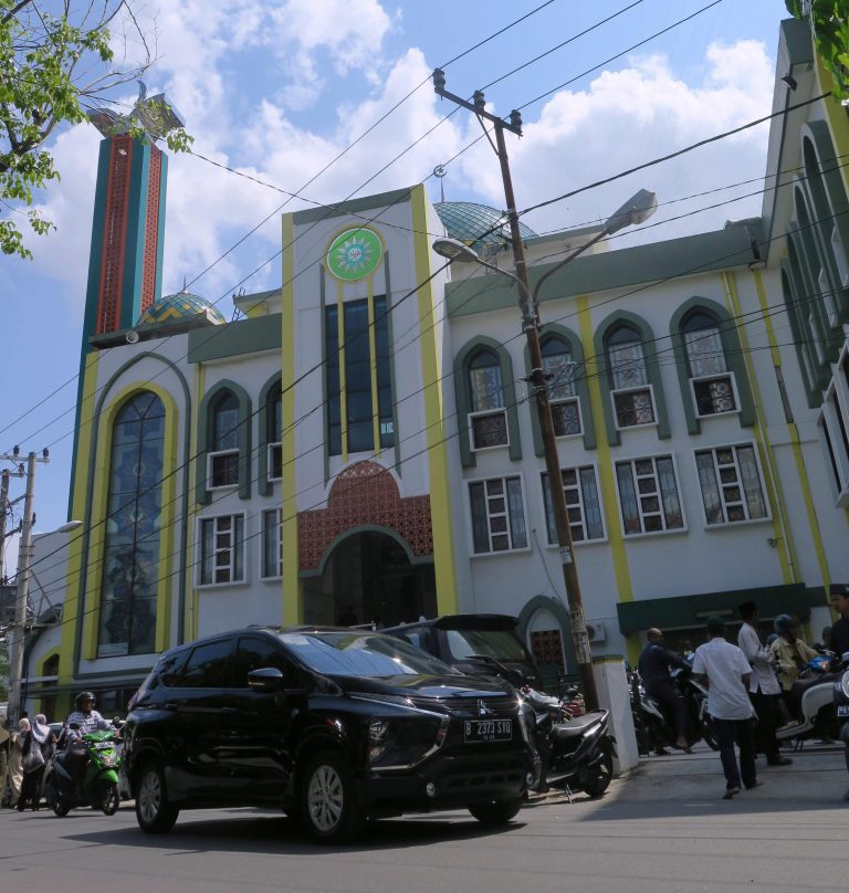 Kepercayaan Jamaah Menguat, Penerimaan Infak Masjid Al Jihad Tembus ...